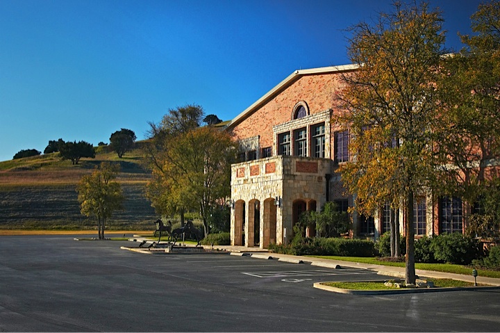 Facility | Double Diamond Equestrian Center